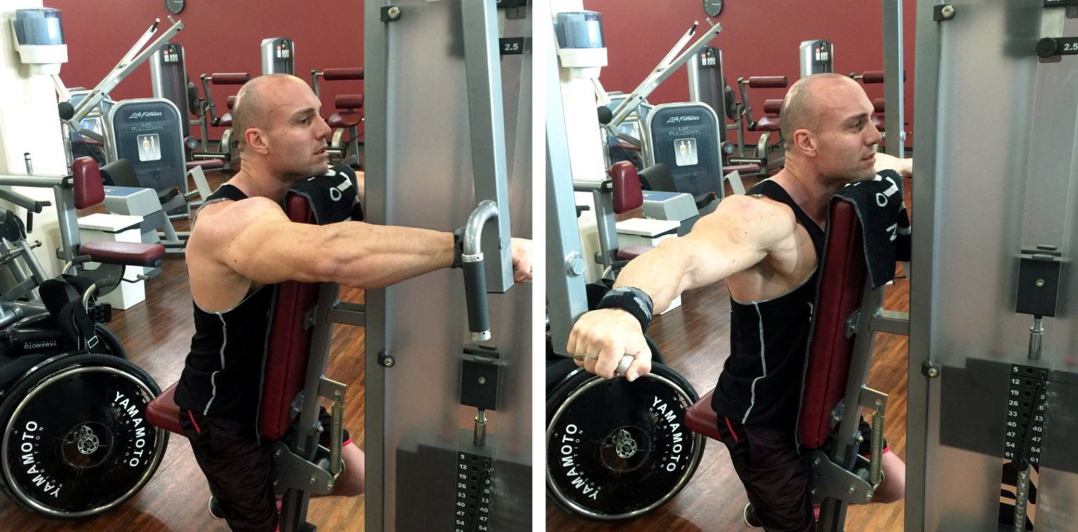 Ejercicios para el deltoides posterior en el gimnasio
